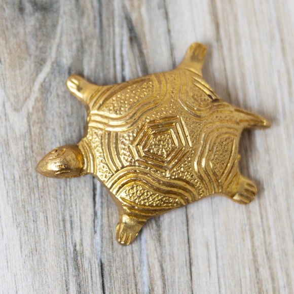 Unmarked | Accents | Gold Tone Metal Vastu Vaastu Good Luck Feng Shui ...